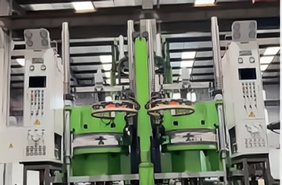 Hydraulic curing press for PCR/TBR