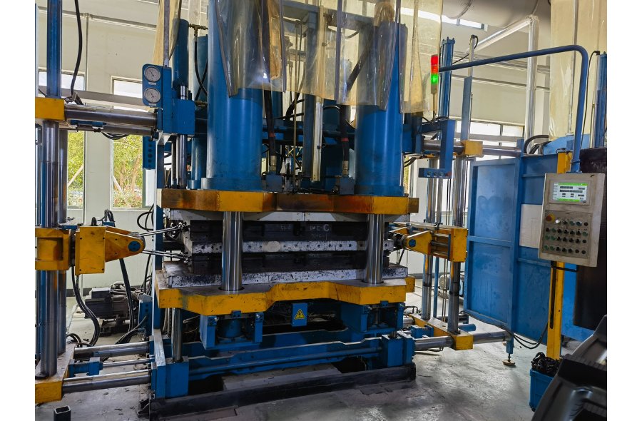 Track molding&curing press from China-Delphygroup